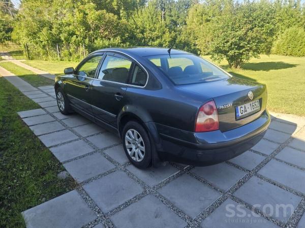 Pelēks Volkswagen Passat B5 2001 Rīga, ar dzinēja tilpumu 1.90 L un nobraukumu 363 tūkst. km par 1350 €, foto 4 vietnē AUTOMOTO.COM.LV