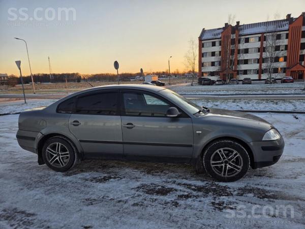 Pelēks Volkswagen Passat B5 2002 Valmiera, ar dzinēja tilpumu 1.90 L un nobraukumu 0 tūkst. km par 1590 €, foto 5 vietnē AUTOMOTO.COM.LV