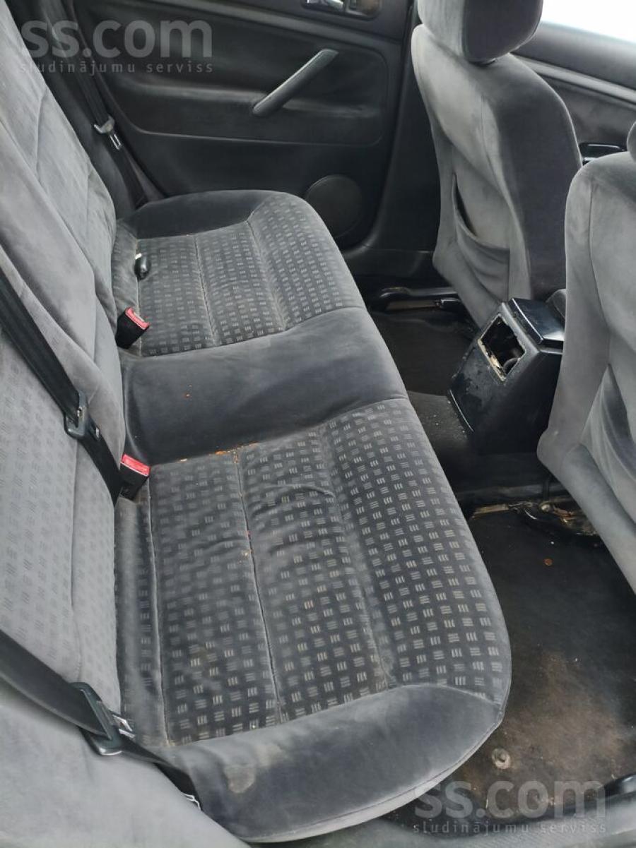 Pelēks Volkswagen Passat B5 2002 Rīga, ar dzinēja tilpumu 1.90 L un nobraukumu 458 tūkst. km par 700 €, foto 6 vietnē AUTOMOTO.COM.LV
