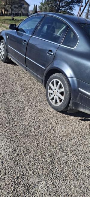 Pelēks Volkswagen Passat B5 2002 Rēzekne, ar dzinēja tilpumu 1.90 L un nobraukumu 355 tūkst. km par 1650 €, foto 4 vietnē AUTOMOTO.COM.LV