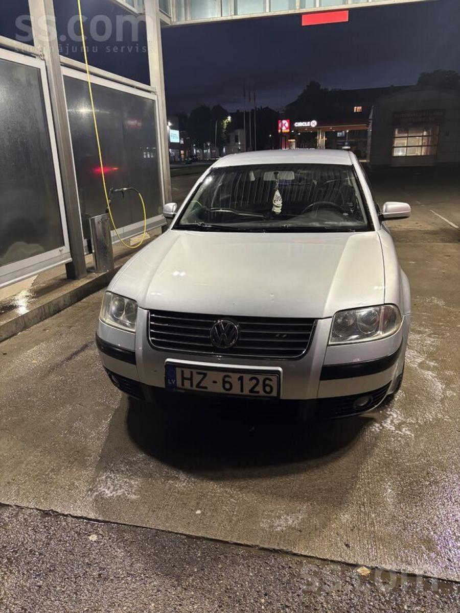 Pelēks Volkswagen Passat B5 2002 Liepāja, ar dzinēja tilpumu 1.90 L un nobraukumu 361 tūkst. km par 1000 €, foto 1 vietnē AUTOMOTO.COM.LV