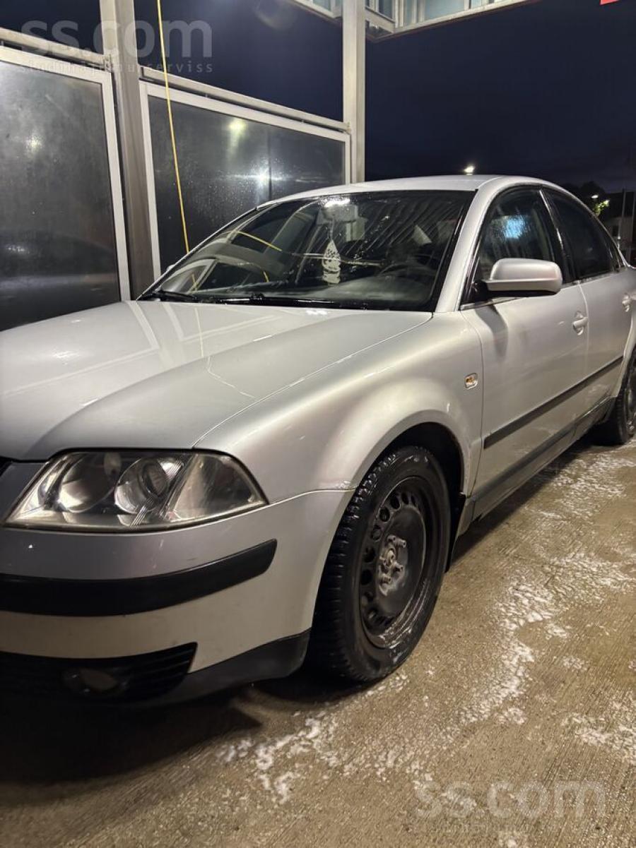 Pelēks Volkswagen Passat B5 2002 Liepāja, ar dzinēja tilpumu 1.90 L un nobraukumu 361 tūkst. km par 1000 €, foto 3 vietnē AUTOMOTO.COM.LV