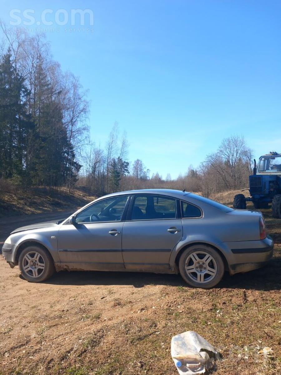Grey Volkswagen Passat B5 2003 in Aluksne, with an engine capacity of 1.90 L and mileage of 300 thousand km for 400 €, photo 10 on AUTOMOTO.COM.LV
