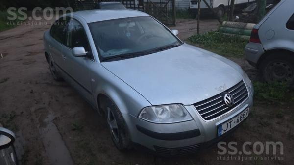 Grey Volkswagen Passat B5 2003 in Jekabpils, with an engine capacity of 1.90 L and mileage of 333 thousand km for 910 €, photo 2 on AUTOMOTO.COM.LV