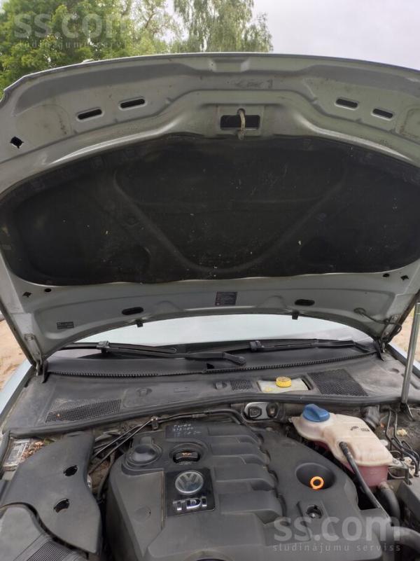 Grey Volkswagen Passat B5 2003 in Jekabpils, with an engine capacity of 1.90 L and mileage of 333 thousand km for 910 €, photo 8 on AUTOMOTO.COM.LV