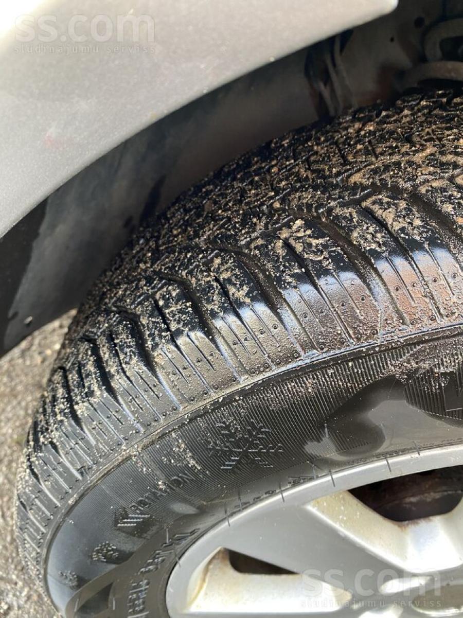 Pelēks Volkswagen Passat B5 2003 Jelgava, ar dzinēja tilpumu 2.00 L un nobraukumu 168 tūkst. km par 1150 €, foto 9 vietnē AUTOMOTO.COM.LV