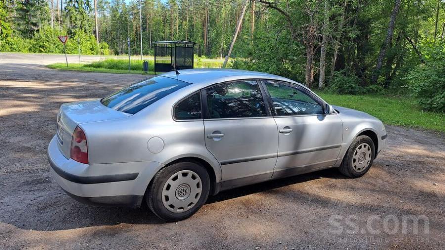 Pelēks Volkswagen Passat B5 2003 Rīga, ar dzinēja tilpumu 2.00 L un nobraukumu 258 tūkst. km par 1500 €, foto 4 vietnē AUTOMOTO.COM.LV