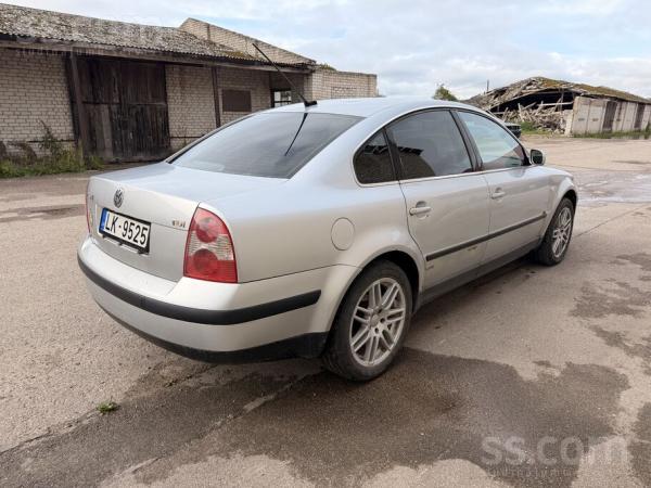 Pelēks Volkswagen Passat B5 2003 Liepāja, ar dzinēja tilpumu 1.90 L un nobraukumu 478 tūkst. km par 800 €, foto 4 vietnē AUTOMOTO.COM.LV