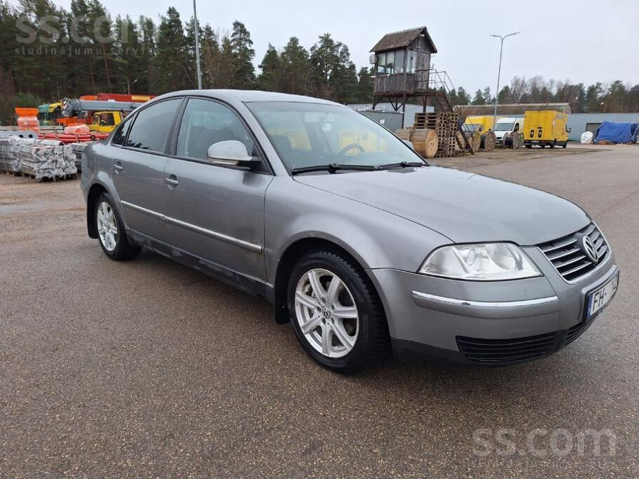 Grey Volkswagen Passat B5 2004 in Valmiera, with an engine capacity of 2.00 L and mileage of 232 thousand km for 1480 €, photo 7 on AUTOMOTO.COM.LV