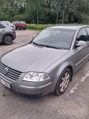 Pelēks Volkswagen Passat B5 2004 Valmiera, ar dzinēja tilpumu 2.00 L un nobraukumu 238 tūkst. km par 700 €, foto  vietnē AUTOMOTO.COM.LV