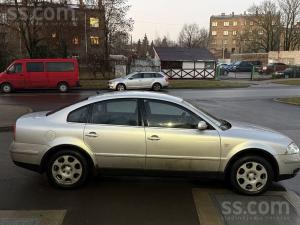Grey Volkswagen Passat B5 2005 in Riga, with an engine capacity of 1.90 L and mileage of 370 thousand km for 1250 €, photo 3 on AUTOMOTO.COM.LV