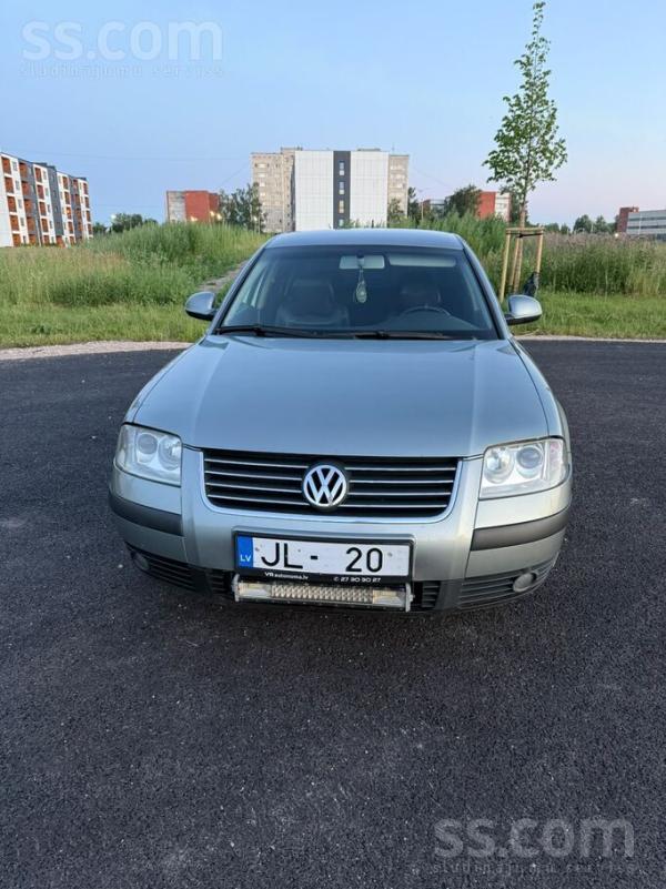 Grey Volkswagen Passat B5 2005 in Jelgava, with an engine capacity of 1.90 L and mileage of 368 thousand km for 2200 €, photo 2 on AUTOMOTO.COM.LV
