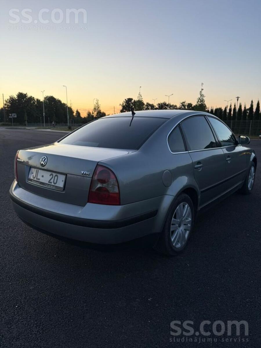 Pelēks Volkswagen Passat B5 2005 Jelgava, ar dzinēja tilpumu 1.90 L un nobraukumu 368 tūkst. km par 2200 €, foto 7 vietnē AUTOMOTO.COM.LV