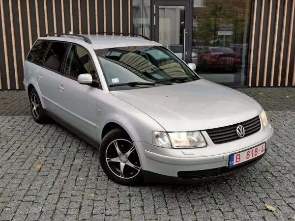 Grey Volkswagen Passat B5 1998 in Riga, with an engine capacity of 1.90 L and mileage of 366 thousand km for 1290 €, photo 1 on AUTOMOTO.COM.LV
