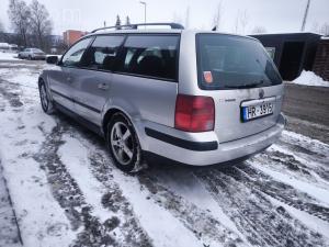 Pelēks Volkswagen Passat B5 1999 Gulbene, ar dzinēja tilpumu 1.90 L un nobraukumu 470 tūkst. km par 800 €, foto 4 vietnē AUTOMOTO.COM.LV