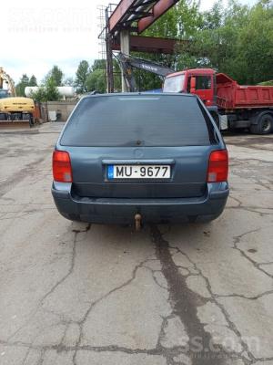 Pelēks Volkswagen Passat B5 1999 Rīga, ar dzinēja tilpumu 1.90 L un nobraukumu 382 tūkst. km par 500 €, foto 3 vietnē AUTOMOTO.COM.LV