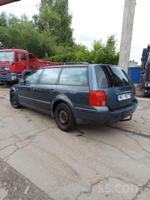 Pelēks Volkswagen Passat B5 1999 Rīga, ar dzinēja tilpumu 1.90 L un nobraukumu 382 tūkst. km par 500 €, foto 4 vietnē AUTOMOTO.COM.LV