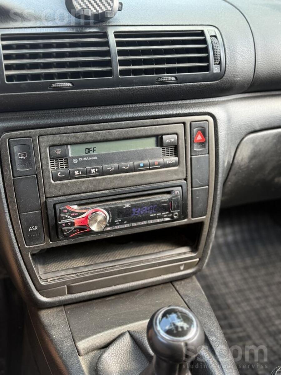 Pelēks Volkswagen Passat B5 1999 Kuldīga, ar dzinēja tilpumu 1.90 L un nobraukumu 410 tūkst. km par 1150 €, foto 9 vietnē AUTOMOTO.COM.LV