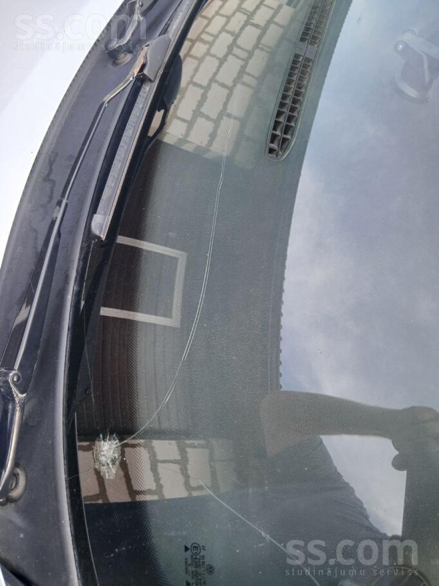 Pelēks Volkswagen Passat B5 1999 Rēzekne, ar dzinēja tilpumu 1.90 L un nobraukumu 351 tūkst. km par 1050 €, foto 10 vietnē AUTOMOTO.COM.LV