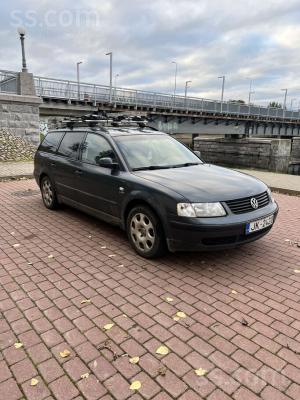 Grey Volkswagen Passat B5 1999 in Liepaja, with an engine capacity of 1.60 L and mileage of 351 thousand km for 750 €, photo 3 on AUTOMOTO.COM.LV