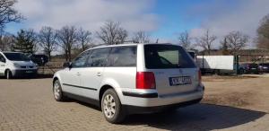 Grey Volkswagen Passat B5 2000 in Valmiera, with an engine capacity of 1.90 L and mileage of 465 thousand km for 1000 €, photo 6 on AUTOMOTO.COM.LV
