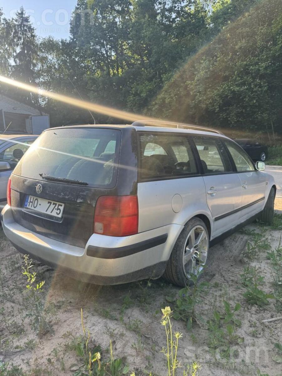 Pelēks Volkswagen Passat B5 2000 Saldus, ar dzinēja tilpumu 1.90 L un nobraukumu 350 tūkst. km par 750 €, foto 4 vietnē AUTOMOTO.COM.LV