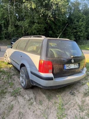 Pelēks Volkswagen Passat B5 2000 Saldus, ar dzinēja tilpumu 1.90 L un nobraukumu 350 tūkst. km par 750 €, foto 5 vietnē AUTOMOTO.COM.LV