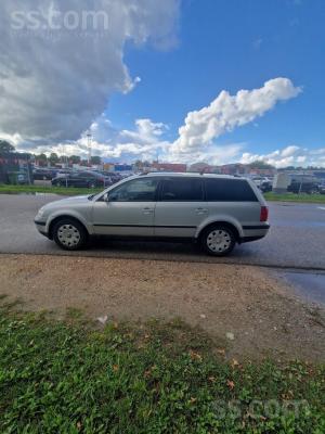 Pelēks Volkswagen Passat B5 2000 Rīga, ar dzinēja tilpumu 1.90 L un nobraukumu 307 tūkst. km par 1390 €, foto 3 vietnē AUTOMOTO.COM.LV