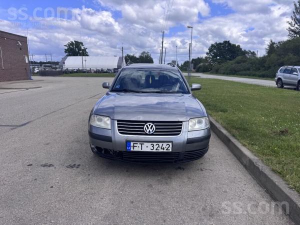 Pelēks Volkswagen Passat B5 2001 Jelgava, ar dzinēja tilpumu 1.90 L un nobraukumu 288 tūkst. km par 700 €, foto 2 vietnē AUTOMOTO.COM.LV