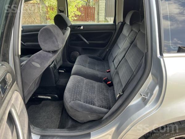 Grey Volkswagen Passat B5 2001 in Daugavpils, with an engine capacity of 1.90 L and mileage of 349 thousand km for 2450 €, photo 9 on AUTOMOTO.COM.LV