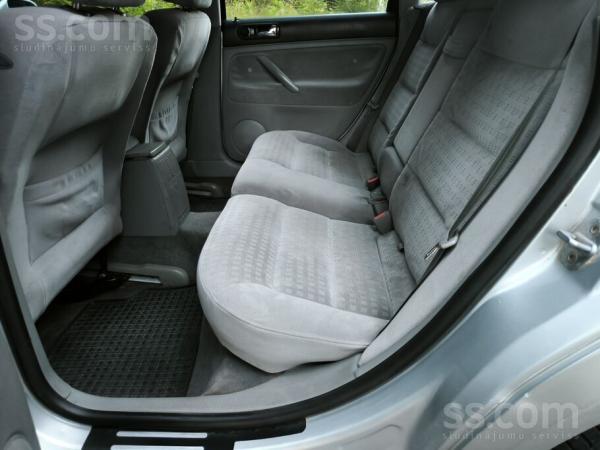 Pelēks Volkswagen Passat B5 2001 Jēkabpils, ar dzinēja tilpumu 1.60 L un nobraukumu 268 tūkst. km par 1190 €, foto 10 vietnē AUTOMOTO.COM.LV