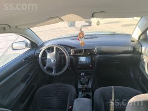 Pelēks Volkswagen Passat B5 2001 Rēzekne, ar dzinēja tilpumu 1.90 L un nobraukumu 403 tūkst. km par 1300 €, foto  vietnē AUTOMOTO.COM.LV