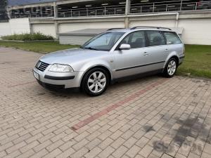 Серый Фольксваген Пассат Б5 2001 в Тукумс, объемом двигателя 1.90 л и пробегом 483 тыс. км за 800 €, фото  на AUTOMOTO.COM.LV