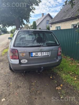 Grey Volkswagen Passat B5 2001 in Daugavpils, with an engine capacity of 2.50 L and mileage of 312 thousand km for 1400 €, photo 3 on AUTOMOTO.COM.LV