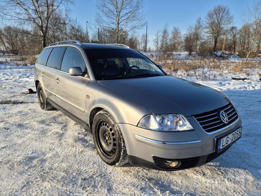 Grey Volkswagen Passat B5 2002 in Riga, with an engine capacity of 1.90 L and mileage of 376 thousand km for 2500 €, photo 4 on AUTOMOTO.COM.LV