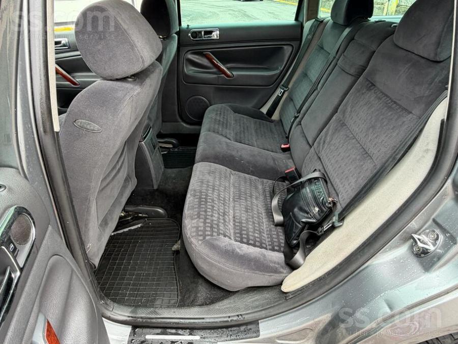 Pelēks Volkswagen Passat B5 2002 Ludza, ar dzinēja tilpumu 1.90 L un nobraukumu 325 tūkst. km par 2950 €, foto 17 vietnē AUTOMOTO.COM.LV