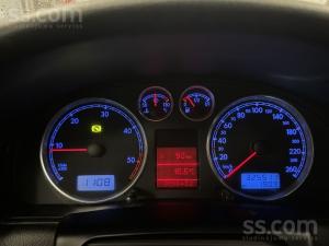 Pelēks Volkswagen Passat B5 2002 Ludza, ar dzinēja tilpumu 1.90 L un nobraukumu 325 tūkst. km par 2950 €, foto 21 vietnē AUTOMOTO.COM.LV