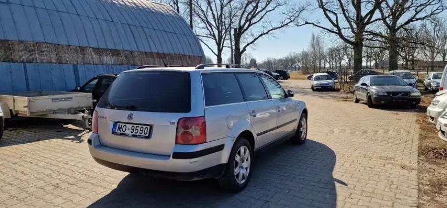 Серый Фольксваген Пассат Б5 2002 в Валмиера, объемом двигателя 1.90 л и пробегом 382 тыс. км за 1200 €, фото 4 на AUTOMOTO.COM.LV