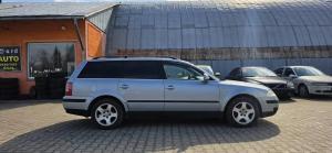 Grey Volkswagen Passat B5 2002 in Valmiera, with an engine capacity of 1.90 L and mileage of 395 thousand km for 1550 €, photo 3 on AUTOMOTO.COM.LV