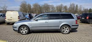 Grey Volkswagen Passat B5 2002 in Valmiera, with an engine capacity of 1.90 L and mileage of 395 thousand km for 1550 €, photo 6 on AUTOMOTO.COM.LV