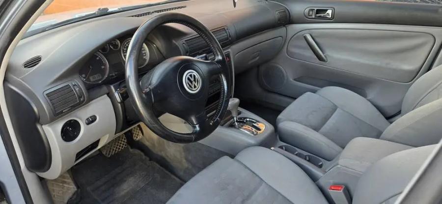 Grey Volkswagen Passat B5 2002 in Valmiera, with an engine capacity of 1.90 L and mileage of 395 thousand km for 1550 €, photo 9 on AUTOMOTO.COM.LV