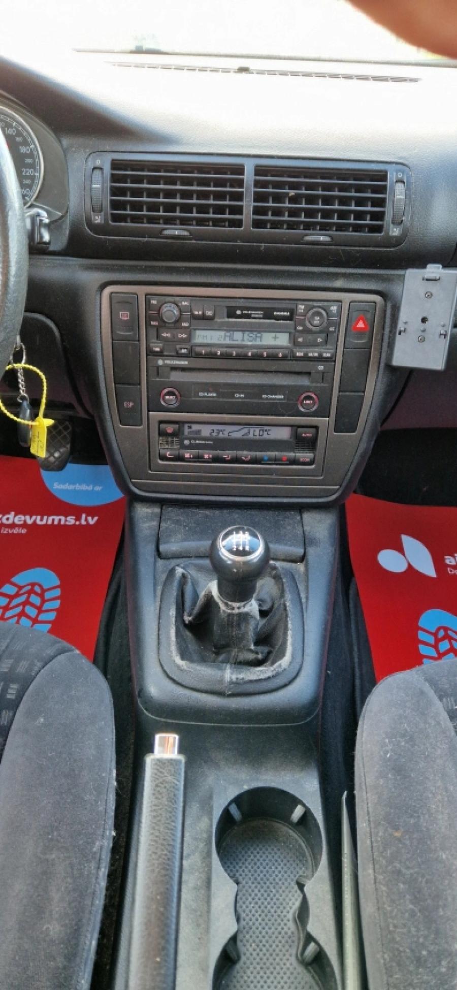 Grey Volkswagen Passat B5 2002 in Riga, with an engine capacity of 2.00 L and mileage of 316 thousand km for 1550 €, photo 12 on AUTOMOTO.COM.LV