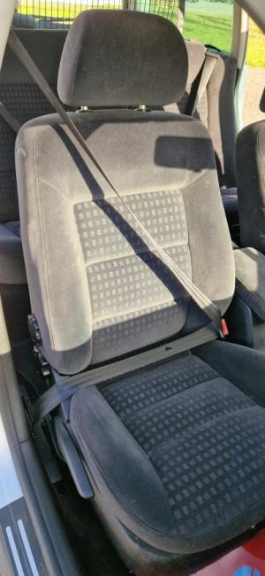 Grey Volkswagen Passat B5 2002 in Riga, with an engine capacity of 2.00 L and mileage of 316 thousand km for 1550 €, photo 21 on AUTOMOTO.COM.LV