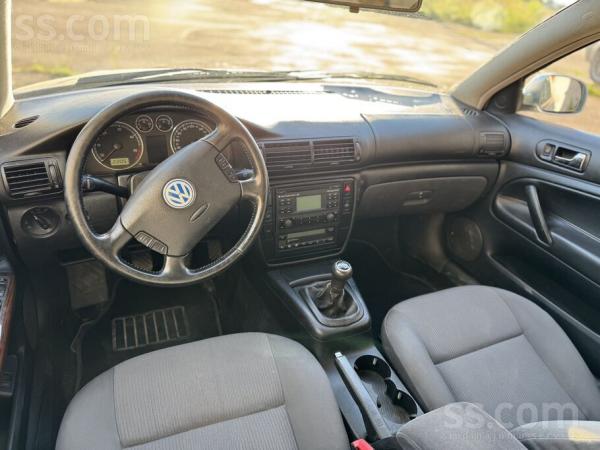 Pelēks Volkswagen Passat B5 2002 Jēkabpils, ar dzinēja tilpumu 2.50 L un nobraukumu 321 tūkst. km par 1699 €, foto 3 vietnē AUTOMOTO.COM.LV
