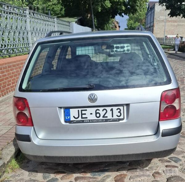 Grey Volkswagen Passat B5 2002 in Liepaja, with an engine capacity of 1.90 L and mileage of 230 thousand km for 1440 €, photo 4 on AUTOMOTO.COM.LV