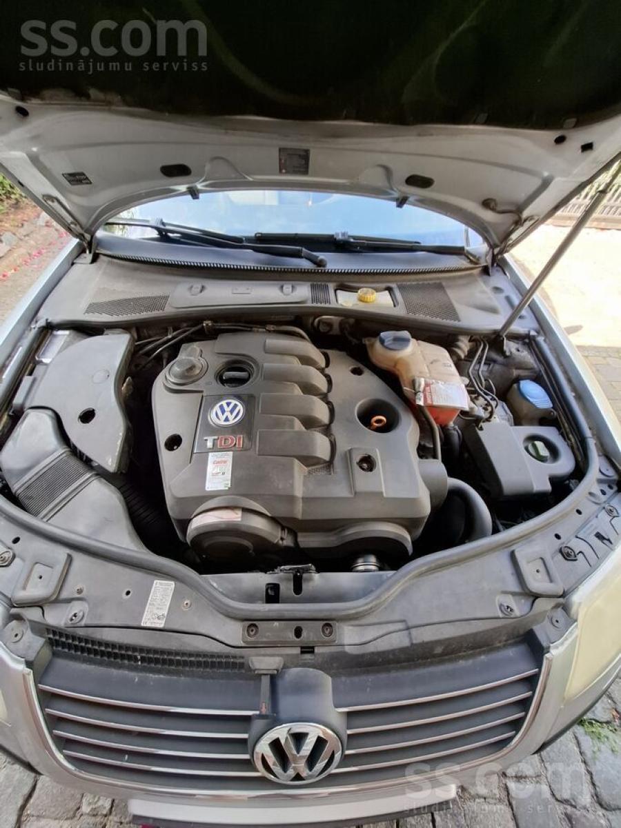 Grey Volkswagen Passat B5 2002 in Liepaja, with an engine capacity of 1.90 L and mileage of 230 thousand km for 1440 €, photo 6 on AUTOMOTO.COM.LV
