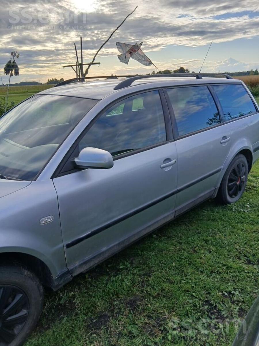 Grey Volkswagen Passat B5 2002 in Jekabpils, with an engine capacity of 1.90 L and mileage of 354 thousand km for 1100 €, photo 3 on AUTOMOTO.COM.LV