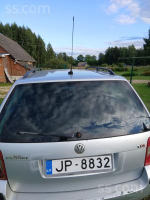 Grey Volkswagen Passat B5 2002 in Jekabpils, with an engine capacity of 1.90 L and mileage of 354 thousand km for 1100 €, photo 4 on AUTOMOTO.COM.LV