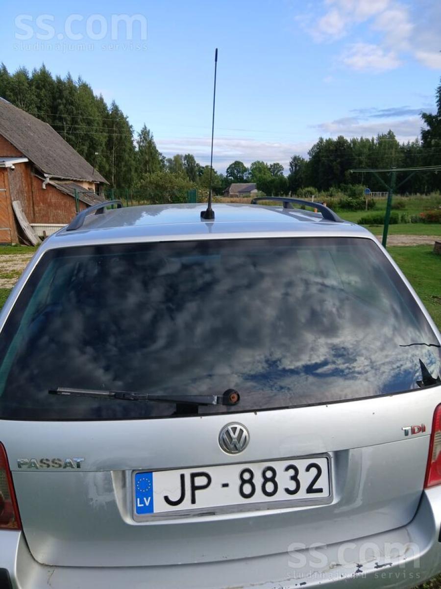 Grey Volkswagen Passat B5 2002 in Jekabpils, with an engine capacity of 1.90 L and mileage of 354 thousand km for 1100 €, photo 4 on AUTOMOTO.COM.LV