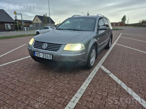 Grey Volkswagen Passat B5 2002 in Preili, with an engine capacity of 1.90 L and mileage of 423 thousand km for 2300 €, photo 1 on AUTOMOTO.COM.LV